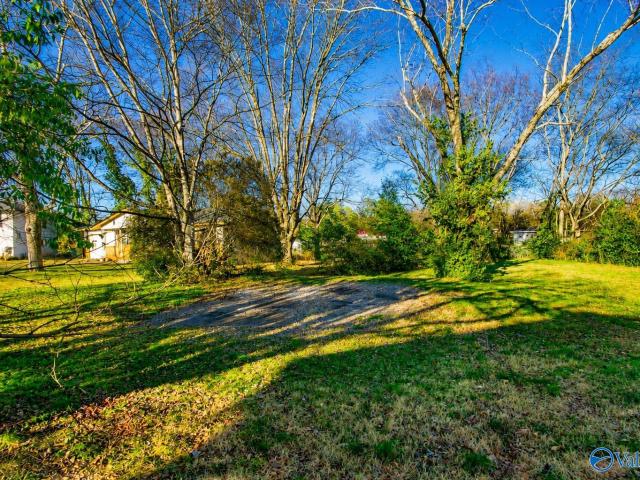 2704 NW Dawson Circle