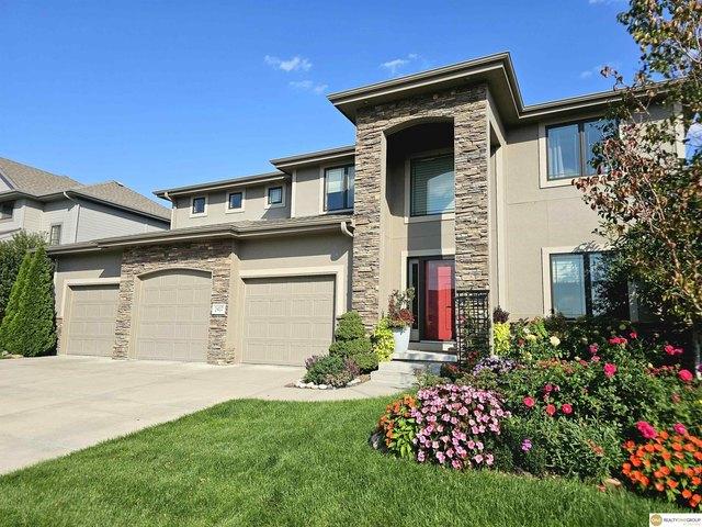 2407 N 177th St, Omaha, NE 68116