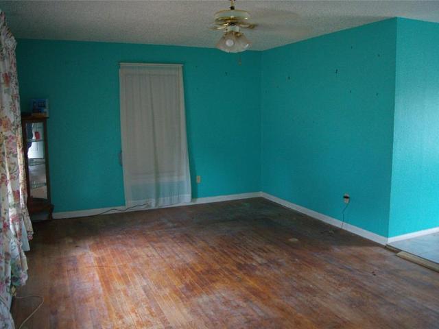 2407 Oak Drive