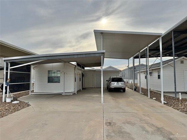 2407 E Bogey Dr, Mission, TX 78572