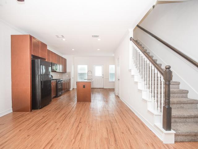 2407 Ferguson Way 1