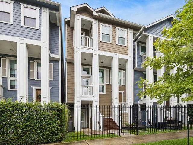 2407 Lawrence St, Houston, TX 77008