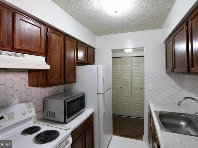 2407 Pond View Drive # 2407