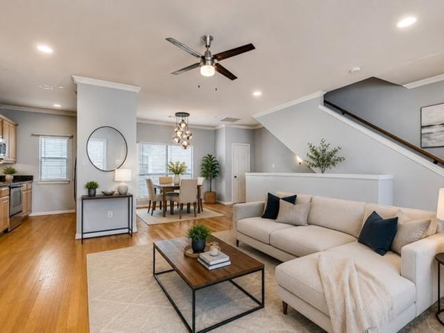2407 Stutz Dr Unit B5, Dallas, TX 75235