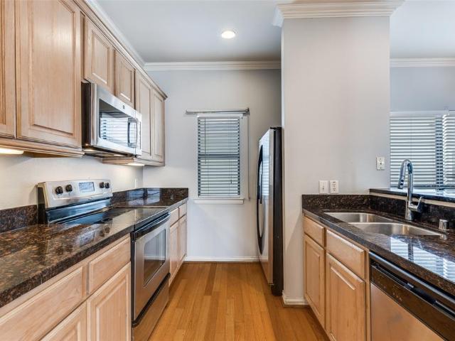 2407 Stutz Drive # B5