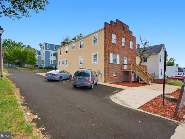 2407 S Shirlington