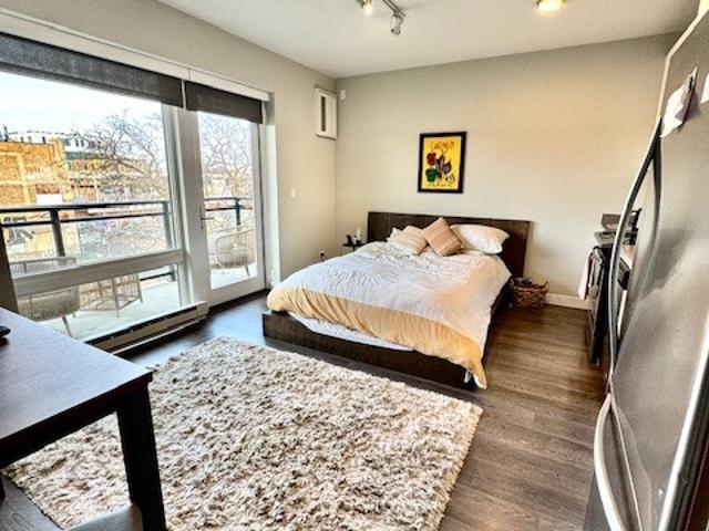2407 W Eastwood Ave, Unit 402, Chicago, IL 60625 | Compass