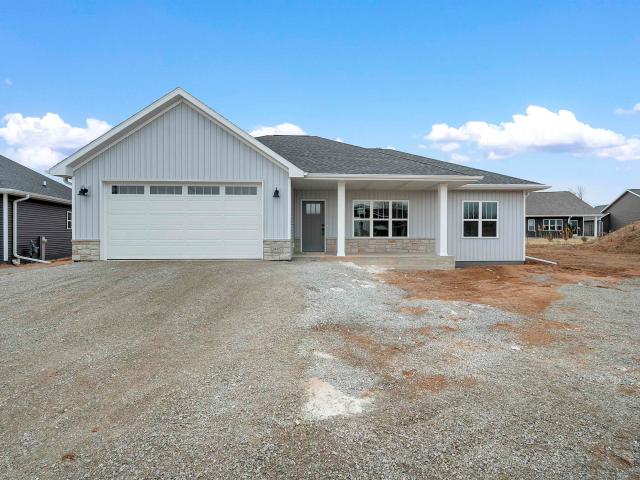 2407 Whispering Wind Ln, Green Bay, WI 54303 | MLS #50321 | Compass