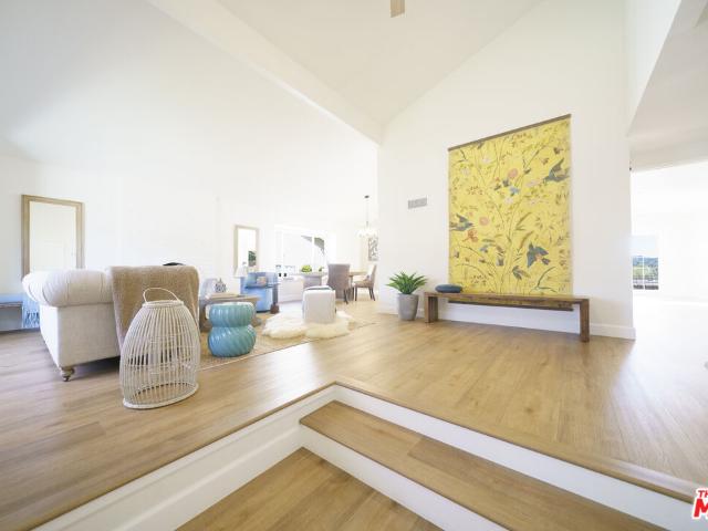 24086 Avenida Crescenta, Valencia, CA 91355 | MLS #26662