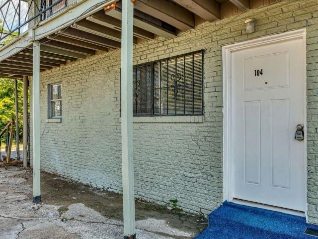 2408 Meyers St 2 Bedroom Apartment for Rent at 2408 Meyers St, Dallas, TX 75215