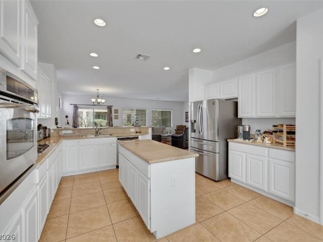2408 Black River Falls Dr, Henderson, NV 89044 | MLS #2778