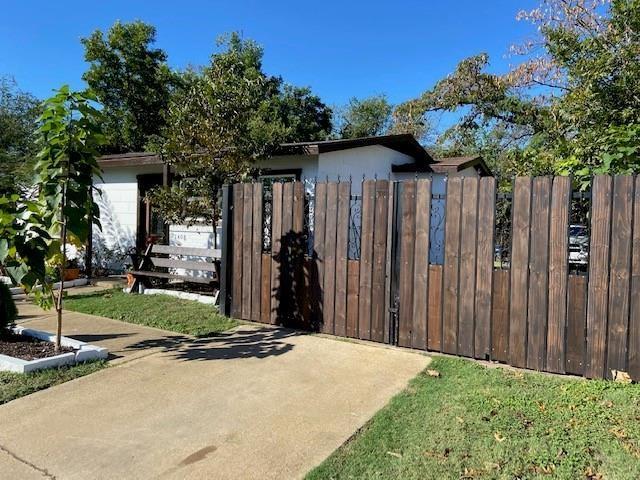 2408 Cass St, Fort Worth, TX 76112 | MLS #21215