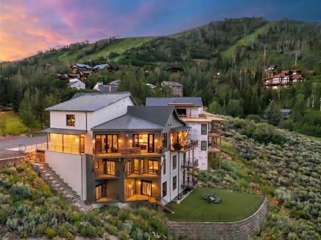 2408 Chutes Ln, Steamboat Springs, CO 80487