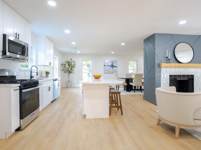 2408 lynne way