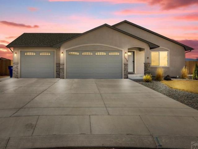 2408 Sunrise Ln, Pueblo, CO 81008