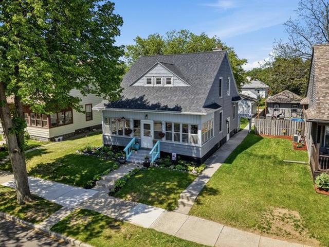 2408 S 7th St, Sheboygan, WI 53081