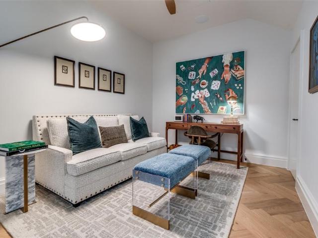2408 Victory Park Ln, Unit 1442, Dallas, TX 75219 | MLS #21132