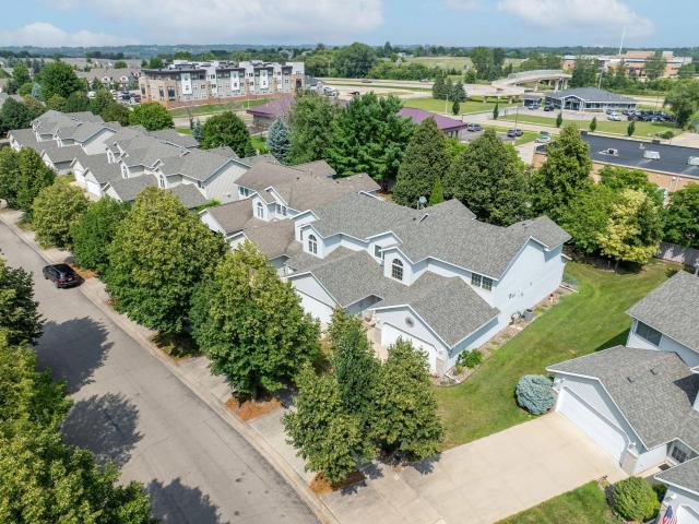 2408 Viola Heights Drive NE