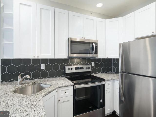 2408 W Thompson Street # 1