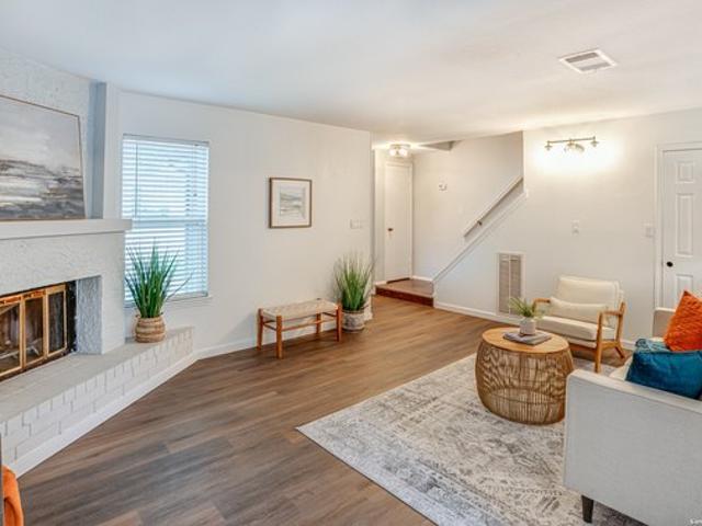 2408 Wild Turkey W Unit 1, San Antonio, TX 78232