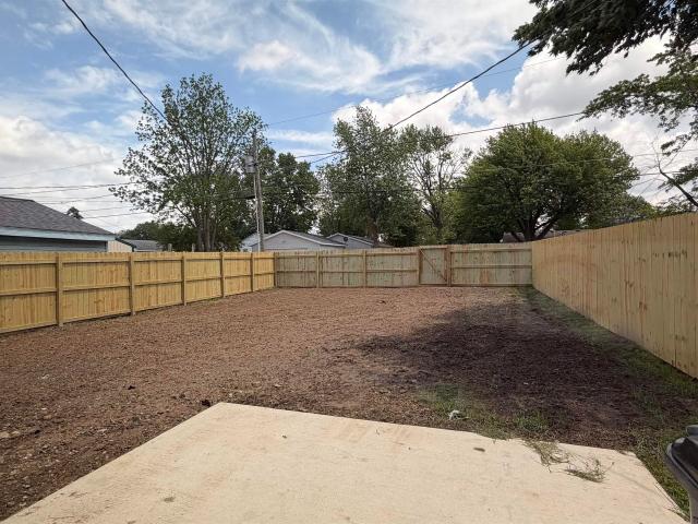 2408 1/2 N Purdum Street