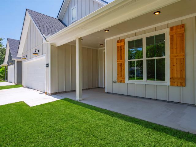 2408 28th Ave N