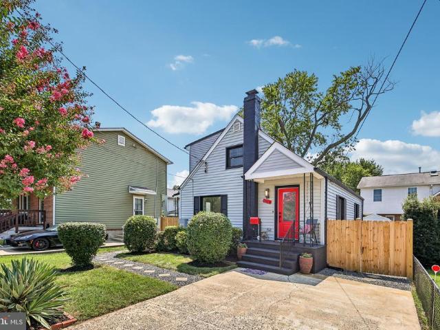 2408 2Nd Street S