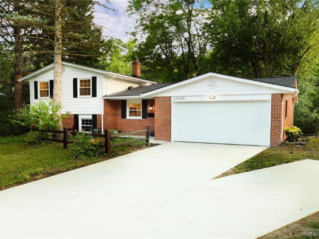 24095 Farmington Road