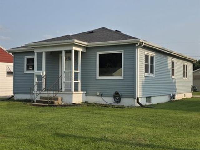 2409 McKinley St, Perry, IA 50220