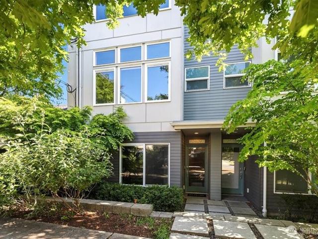 2409 NW 64th St, Seattle, WA 98107