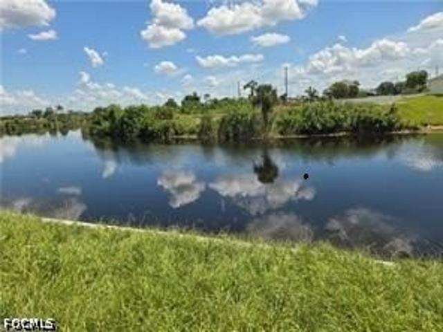 2409 NW 7th Ave, Cape Coral, FL 33993