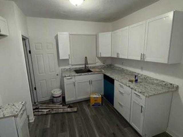 2409 N Vernon Ave, Flint, MI 48506