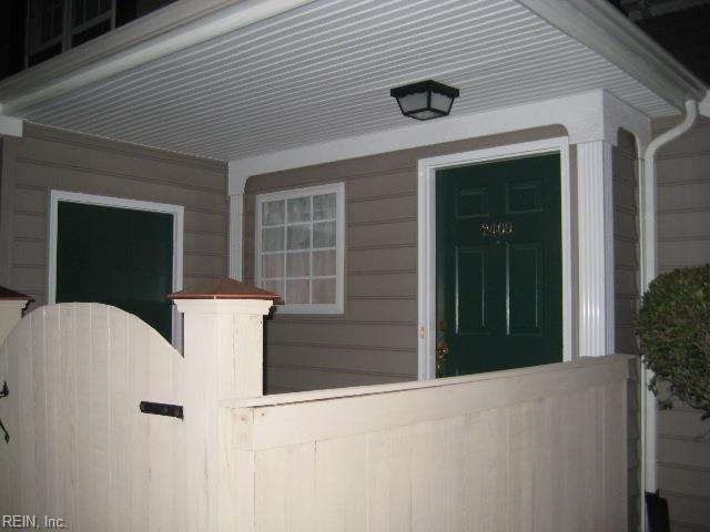 2409 Old Greenbrier RD