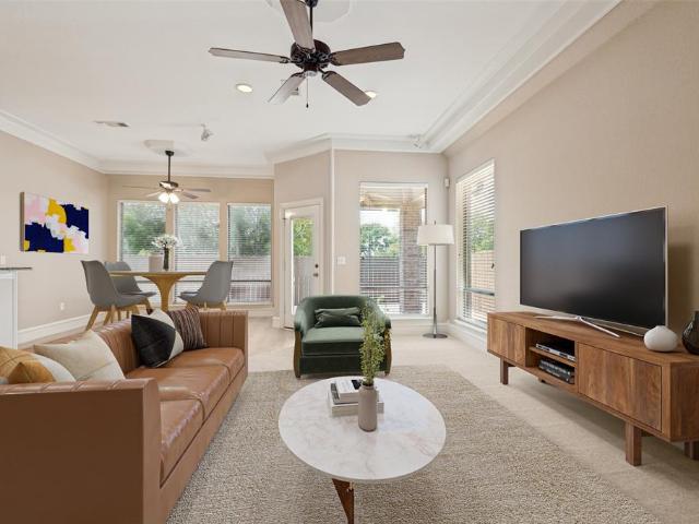 2409 Bedford Circle
