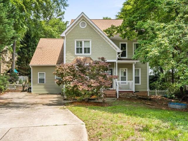 2409 Dunbrook Ct, Raleigh, NC 27604