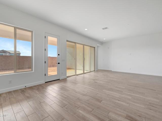 2409 e amfissa drive