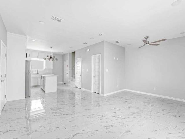 2409 E Viviana