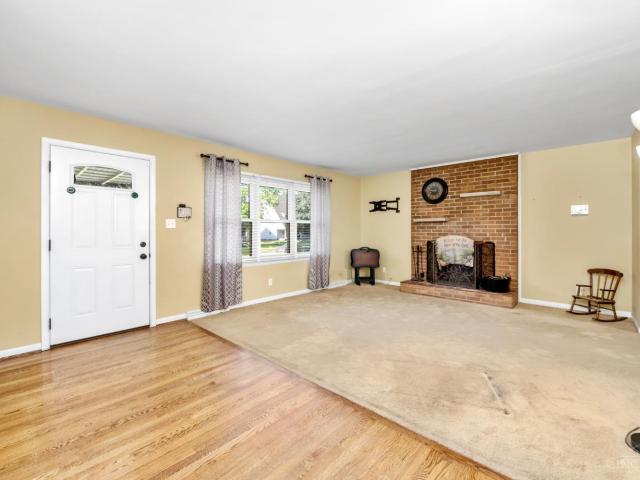 2409 Elmo Place