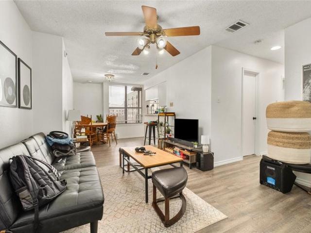2409 Leon St Apt 307, Austin, TX 78705