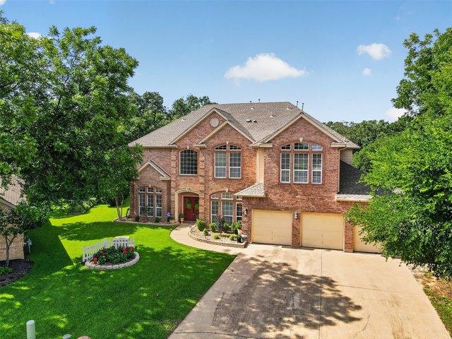 2409 Summer Ct, Arlington, TX 76001