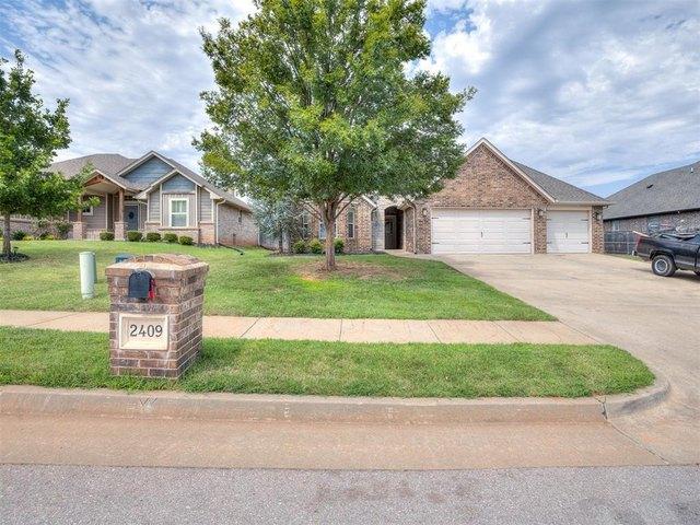 2409 Santa Monica Dr, Edmond, OK 73034