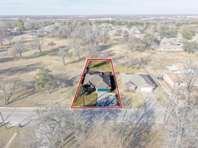 2409 W Walker St, Denison, TX 75020 | MLS #21238
