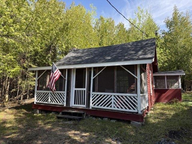 24001 E Old Ferry Dr, Drummond Island, MI 49726