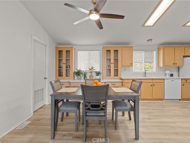 24001 Muirlands 12