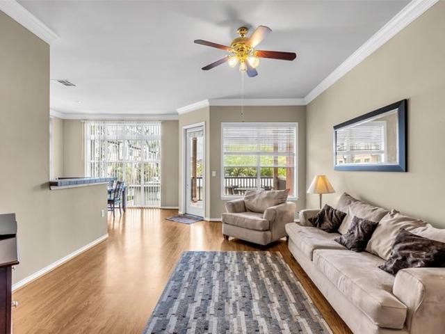 2400 McCue Rd Apt 240, Houston, TX 77056