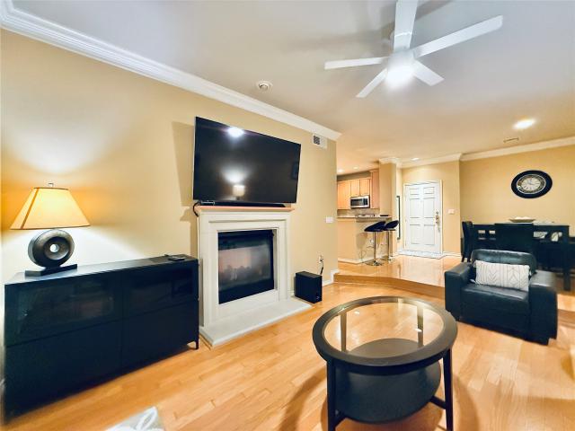 2400 McCue Rd, Unit 325, Houston, TX 77056 | MLS #29470