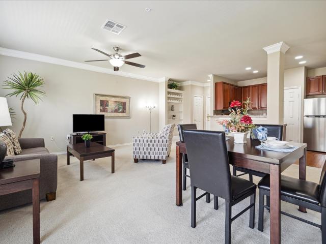 2400 McCue Rd, Unit 460, Houston, TX 77056 | MLS #62410