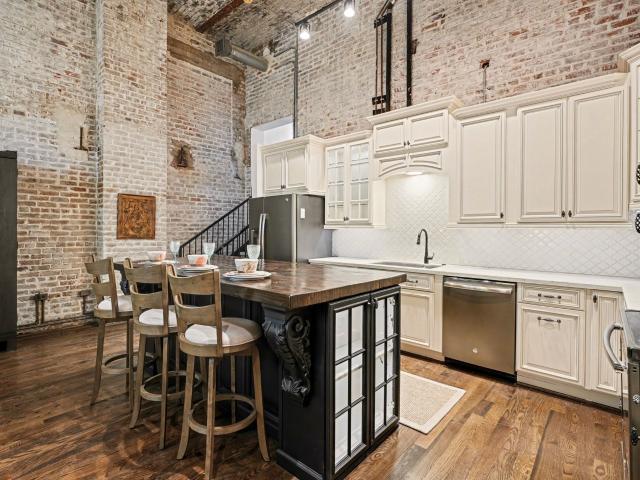 2400 Mechanic Street 101