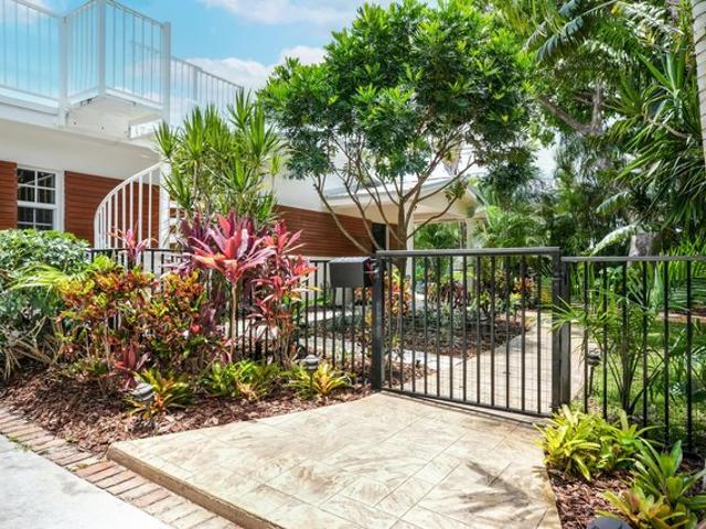2400 N Riverside Dr, Pompano Beach, FL 33062