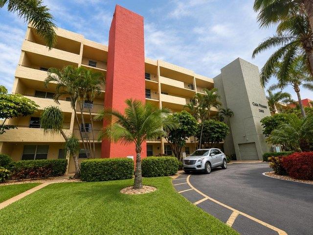 2400 NE 10th St Apt 205, Pompano Beach, FL 33062